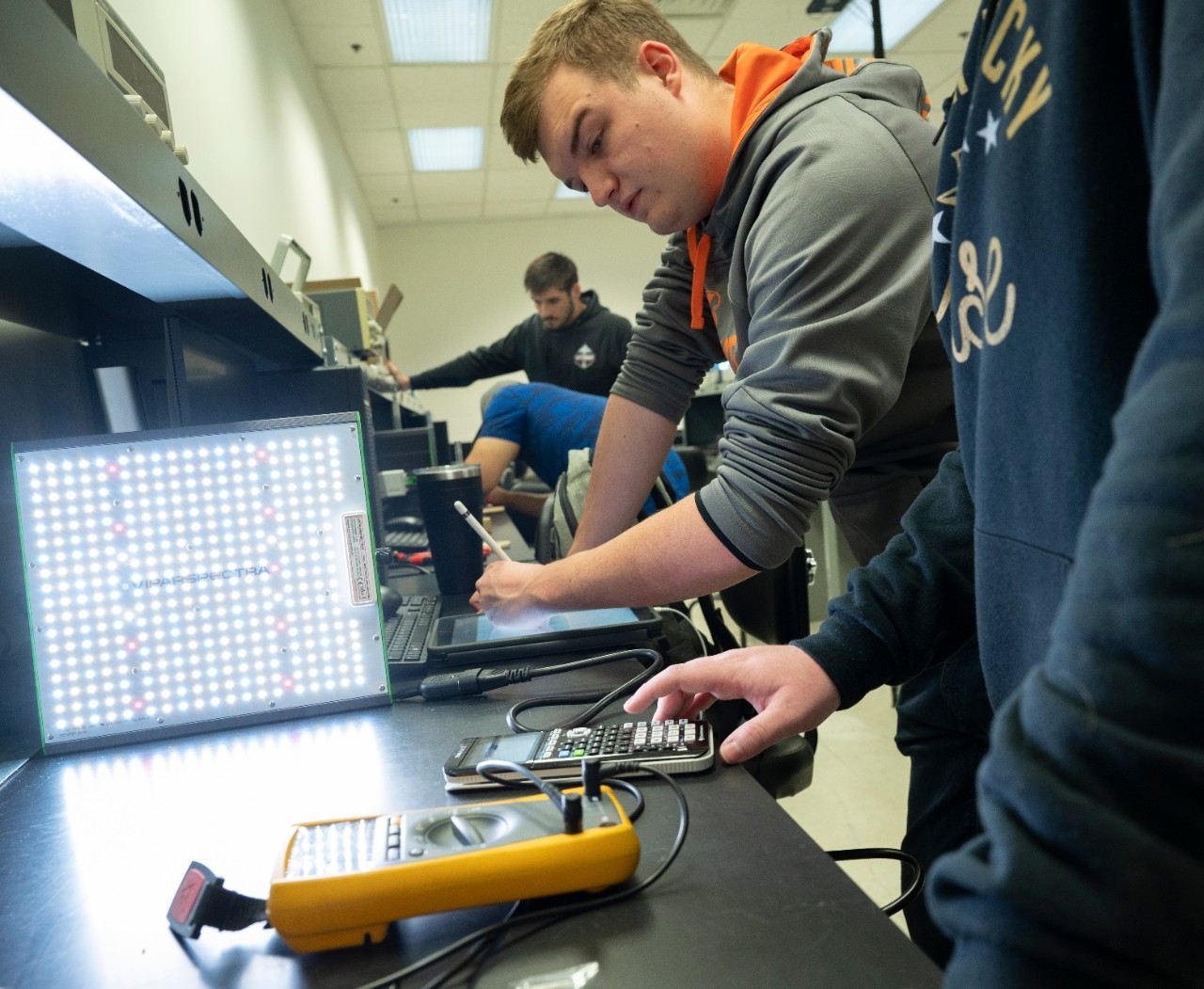 Mechanical & Manufacturing Engineering Technology Major: Northern ...